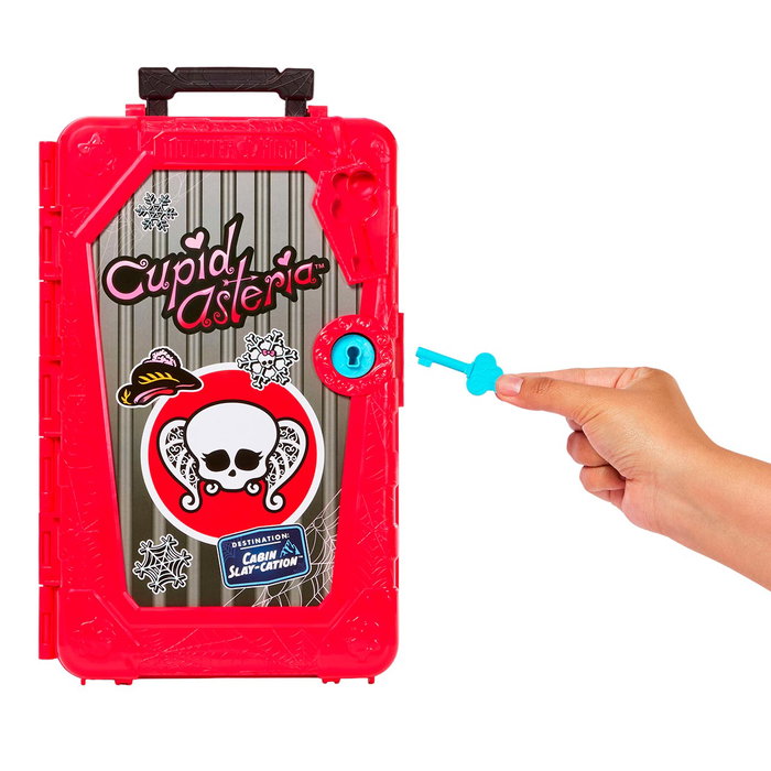 Monster High Muñeca Cabin Slay-Cation Cupid con más de 19 sorpresas, +4 ...